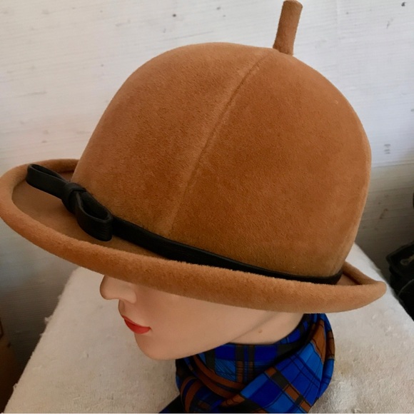 Emme New York | Accessories | 96s Pristine Vintage Fur Hat With Leather ...